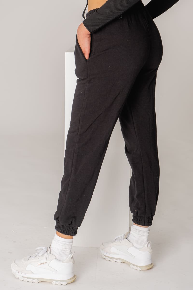 Schwarze Dicke Jogginghose Cinelle Paris Trendige Damenmode